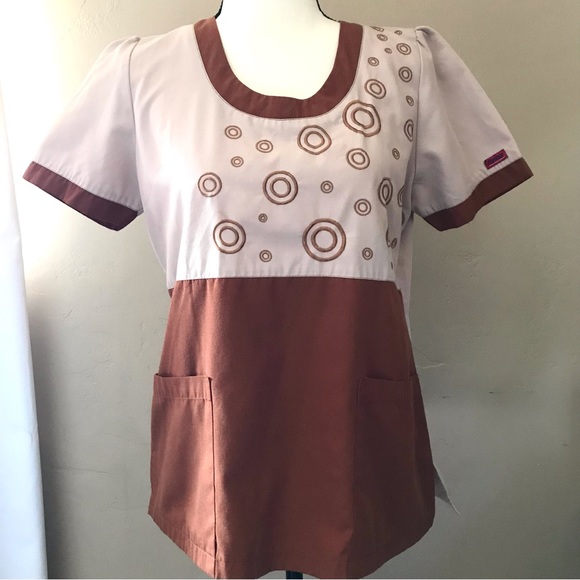 Reina | Tops | Vintage Reina Scrub Top | Poshmark